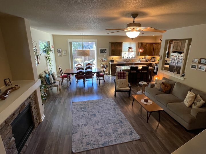 Family-friendly Home A Block Away From Boyd Park - Bend, OR