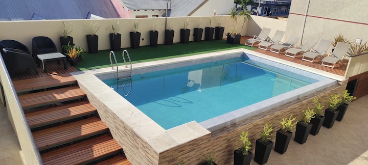 Duplex  6 Personas. Servicios, Pileta , Cochera - Pinamar