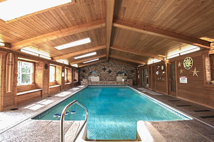 Remarkable Retreat Is Your Personal Resort Getaway - Forest Lake, MN