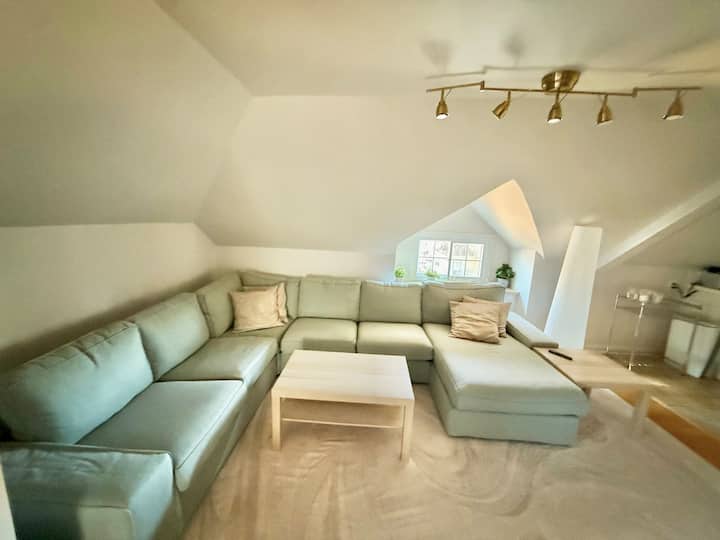 Charming 2br Montclair Retreat-walkable, Nyc Train - Montclair, NJ