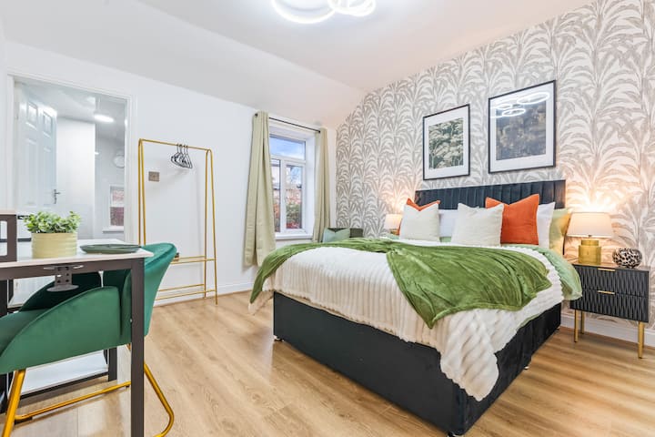 #89 Cosy 3 Bedroom, 2 Bathroom Birmingham House - 布羅姆斯格羅夫