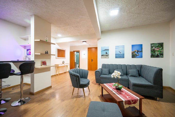 Un Grand Appartement En Plein Centre De Cuenca - Équateur