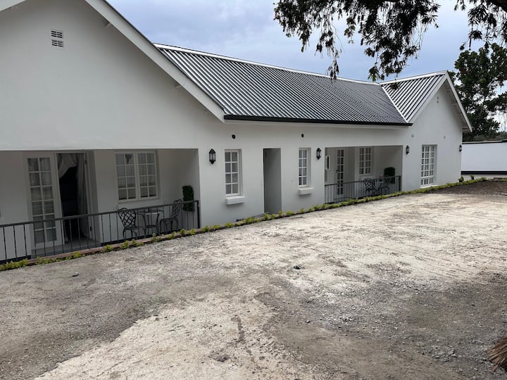 Liam Midlonthian - Harare