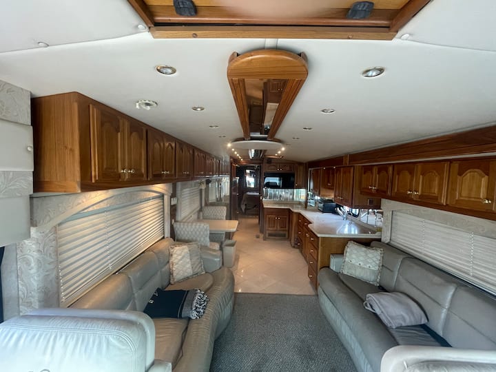 Quite Cozy Camper, In The Heart Of Orange County - Buena Park, CA