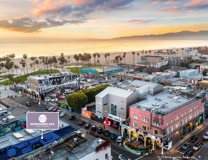 Venice Beach Hq For Big Group Getaways | Rooftop - Santa Mónica, CA