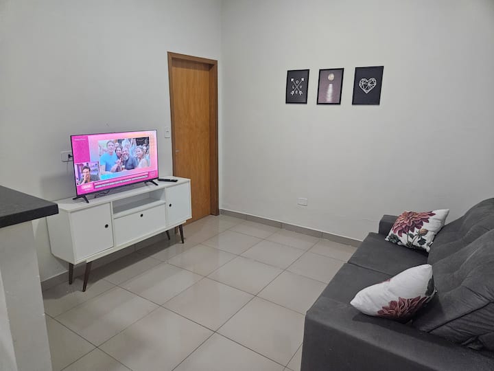 Apartamento N04 / 1 Suíte, Sala/cozinha, 1 Garagem - Maringá