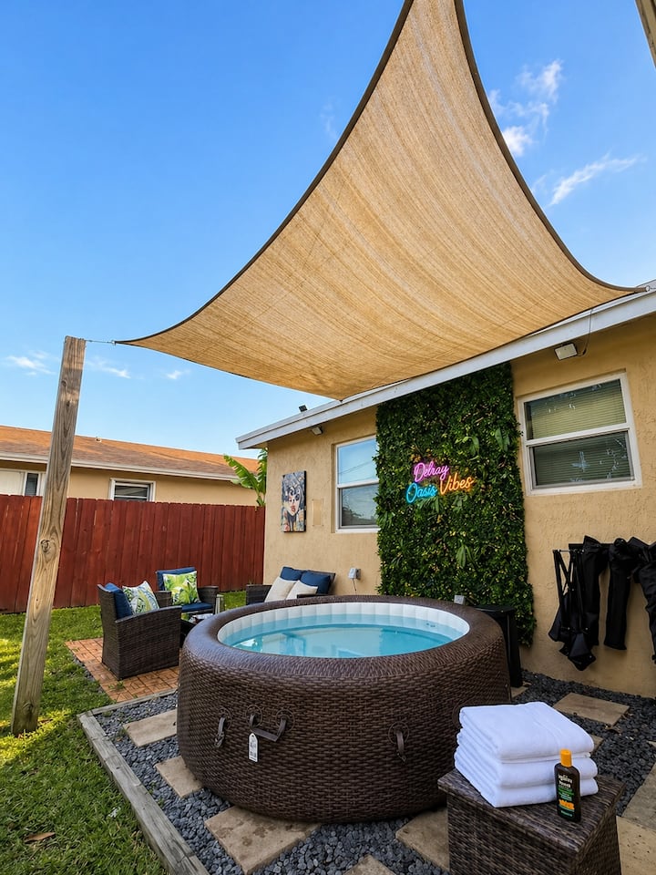 Private Jacuzzi Oasis | Near Atlantic Ave & Beach - Delray Beach, FL