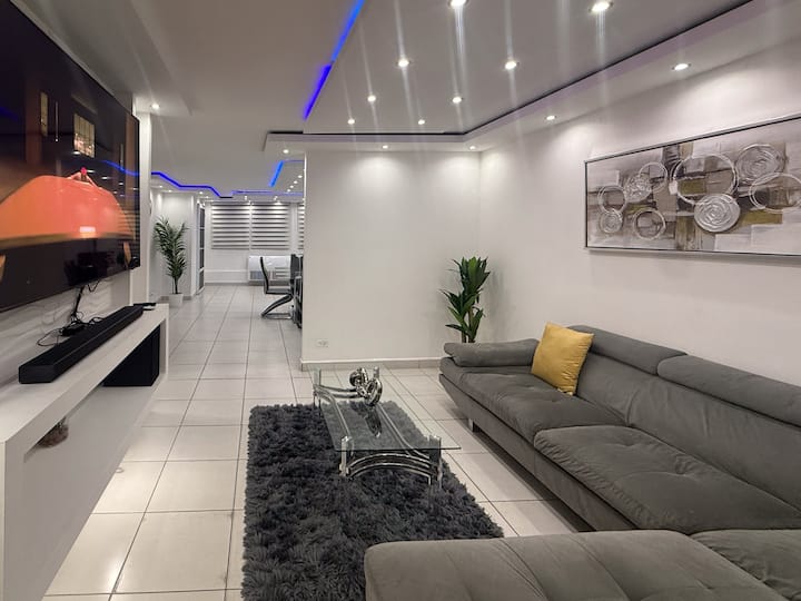 Raspberry Retreat Relax In Style:jacuzzi & Parking - 波多黎各