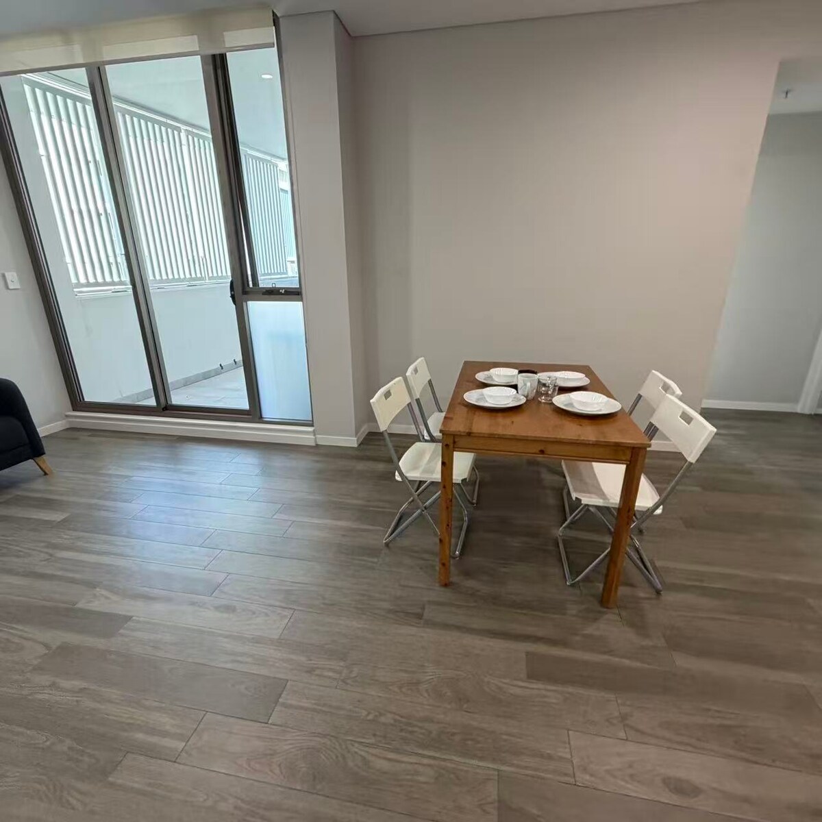 500m to Green Square train station, quality 2 bedroom, large floor to ...