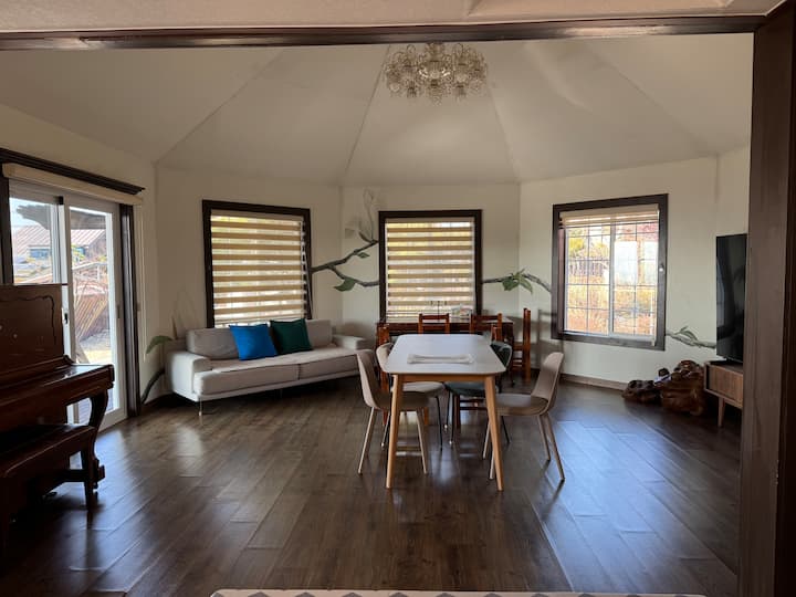 불국사 독채 모모모
! 경주벚꽃시즌 ! 60평대 1,2층+ 넓은마당과 다락방 - Gyeongju-si