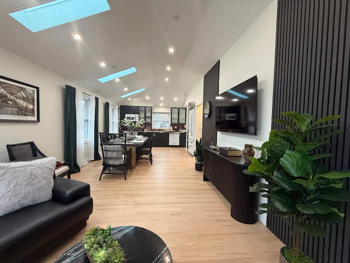 The Yale - Arlington Heights, IL