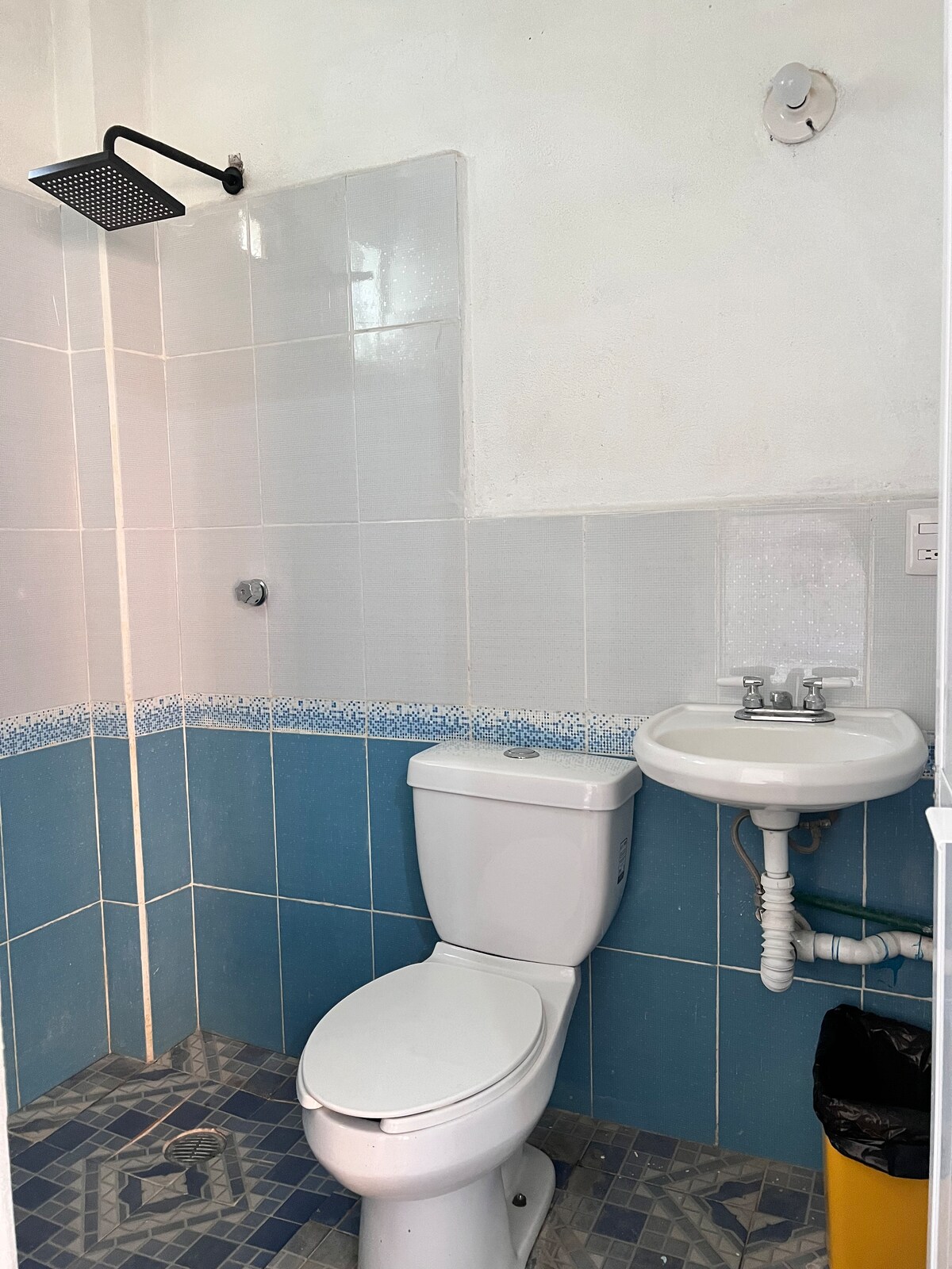 Hospedaje para 4 personas a 50M de playa zicatela - Casas de huéspedes ...