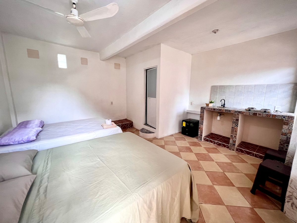 Hospedaje para 4 personas a 50M de playa zicatela - Casas de huéspedes ...