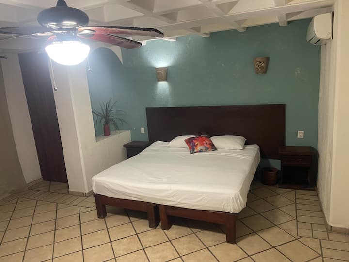 Habitación Ideal Para Pareja Con Baño Privado - Manzanillo, Colima, Mexico