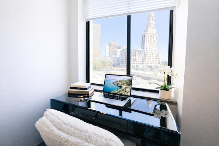 Downtown Hartford Condo | Clean, Modern & Central - Hartford, CT