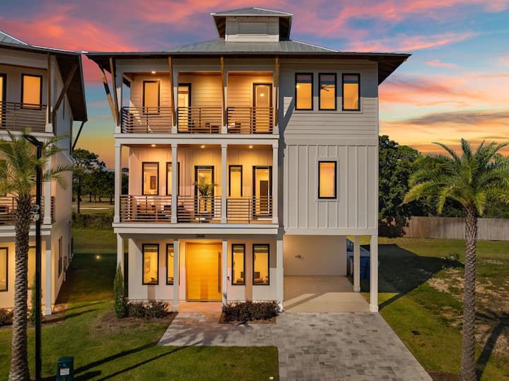 Pcb Dream: Pool, Elevator, Arcade, Sleep 16, Beach - Panama City Beach, FL