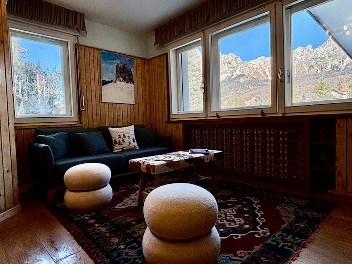 Ca’ Scalinatella. Scalinata E Vista Sulle Montagne - Cortina d'Ampezzo