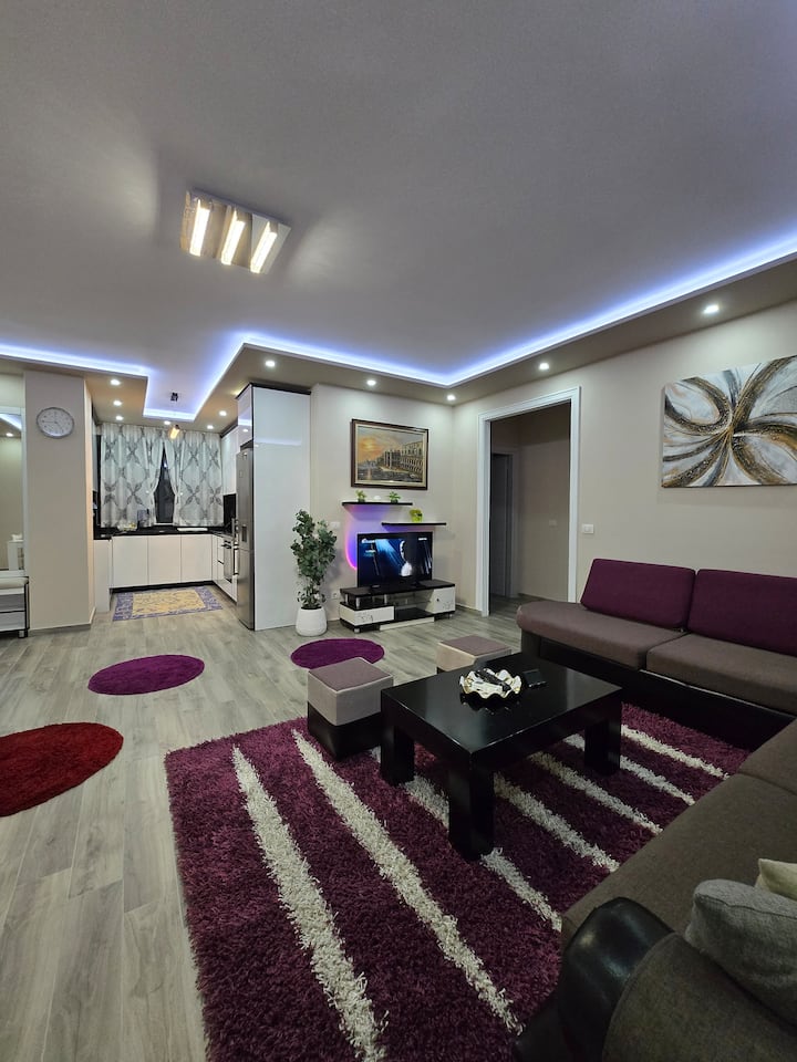 Home Sweet Home - Lushnjë