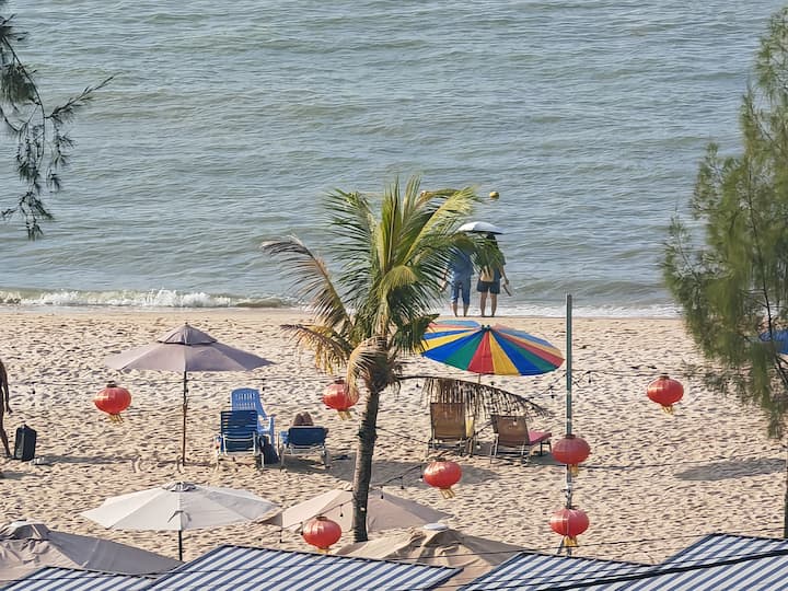 By The Sea Fully Seaview (All Rooms), Beach Front. - Teluk Bahang