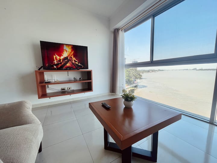 Vista Al Río Puerto Santa Ana /Pool/ Jacuzzi - Guayas