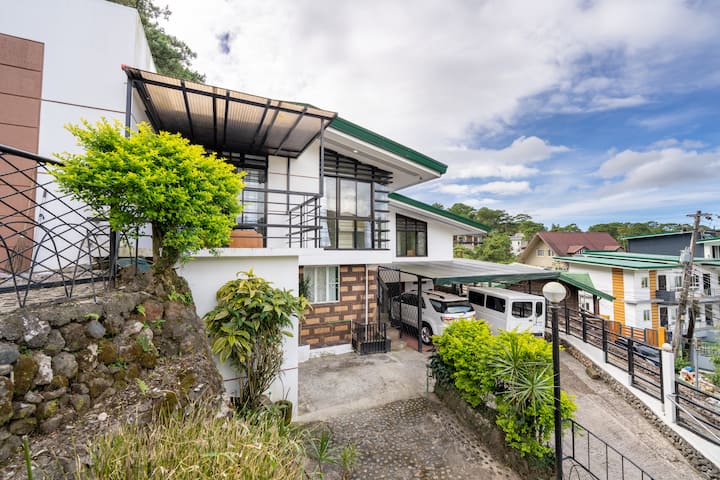 6br Crystal Slopes And Six-slot Reserved Parking - Baguio
