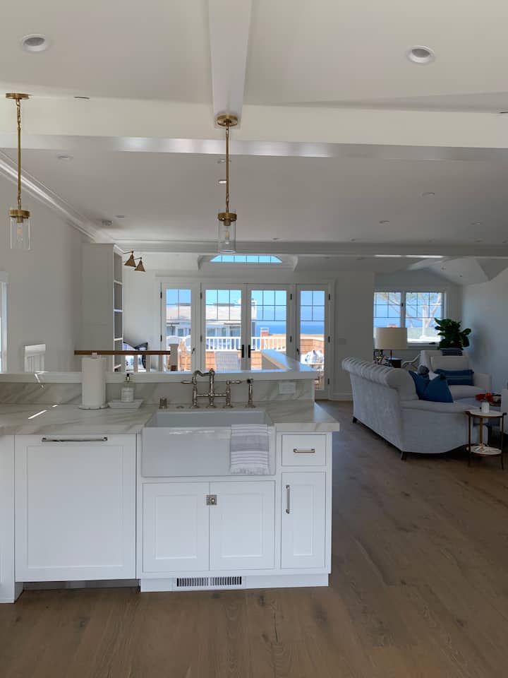 Modern Laguna Home, 2-min Walk To Victoria Beach - Laguna Beach, CA