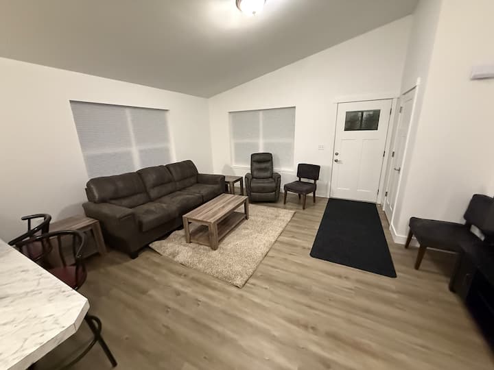 Kenai Fishing & Work Oasis. Walk To Beach Or Town! - Kenai, AK