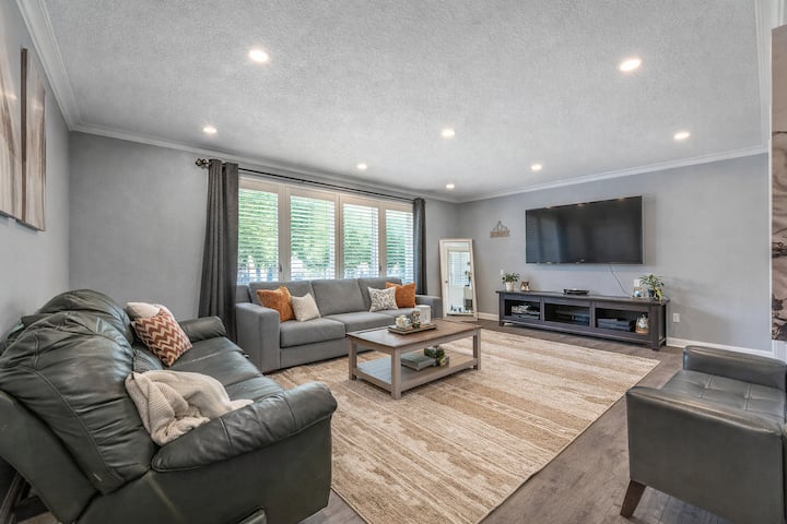 Large 5bd Bungalow/sleeps 10/ping Pong/close To Dt - Dorchester