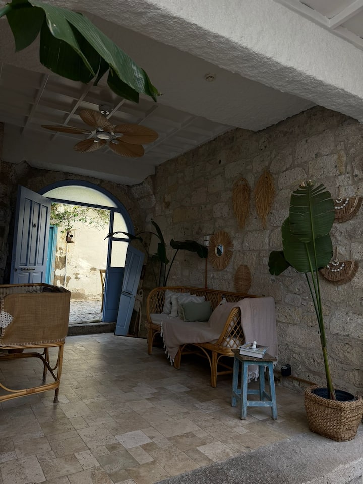 Aliko Otel Taş Malikane Kahvaltı - Alaçatı