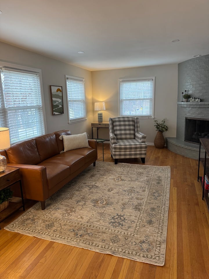 Cute 2 Bed In Mission - Mission, KS