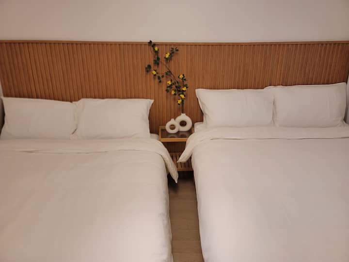 [신규할인중] 어린이대공원2분/퀸3개/6인/롯데월드/kspo Dome/잠실강남/동대문/홍대 - Seoul