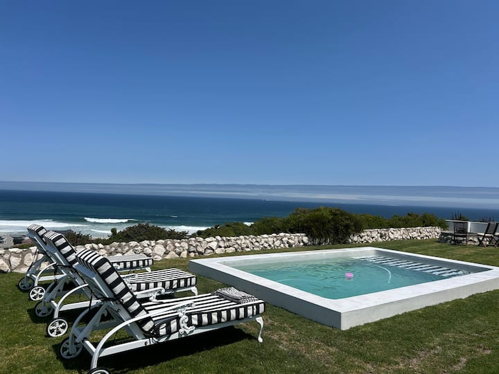 Atlantic Views-where Kids Can Play & Parents Relax - Yzerfontein