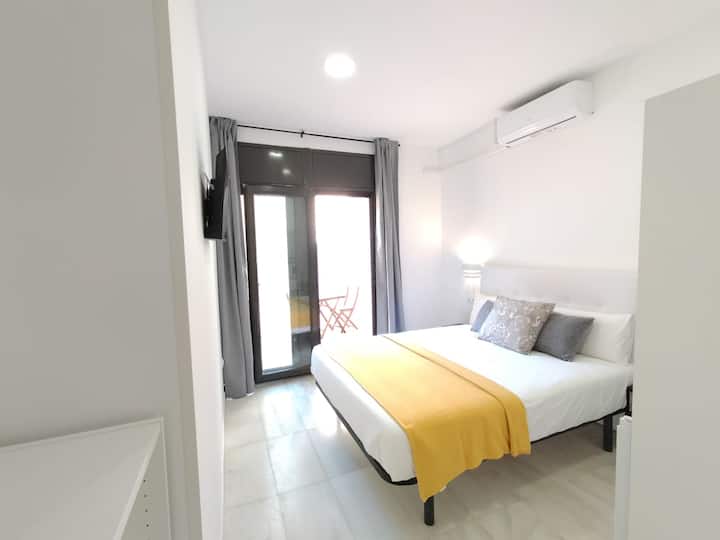 Ef21 Habitación Con Entrada Independiente Y Baño - L'Hospitalet de Llobregat