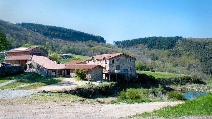 Maison Grande Capacité En Pleine Nature - Lamastre