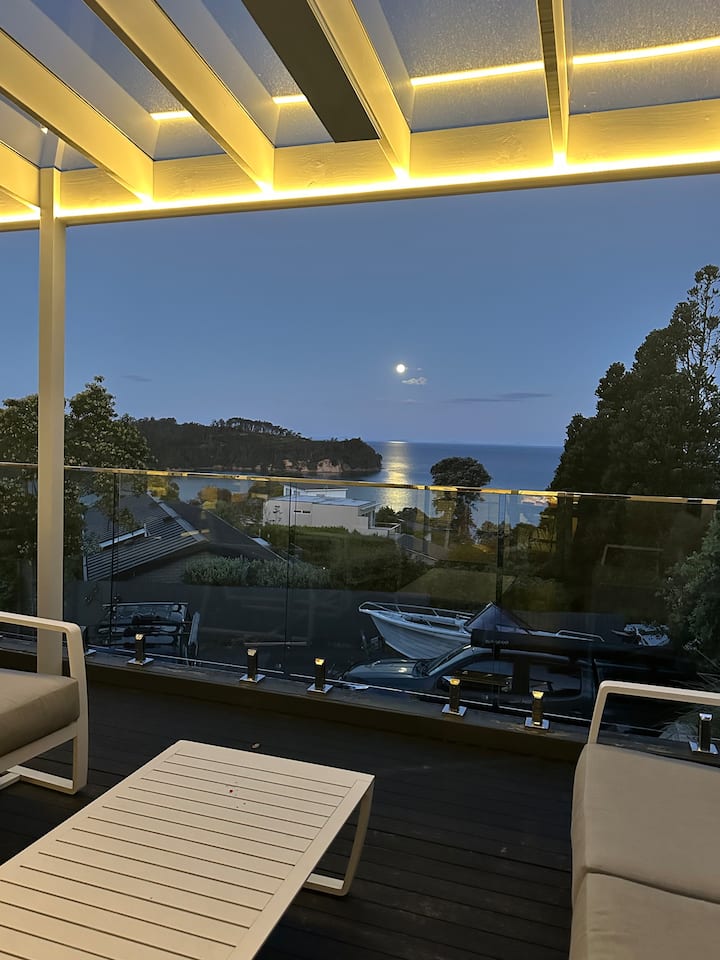 Orewa / Hatfields Nest - Puhoi