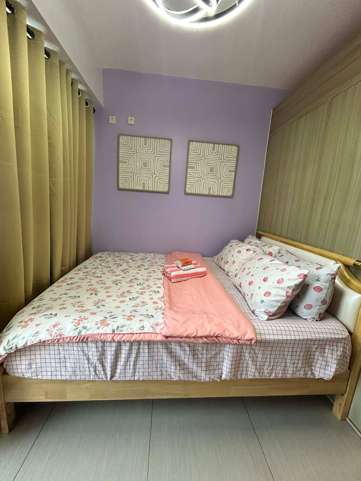 BTS Purple Pool-View Balcony Staycation MOA - Apartments for Rent in ...