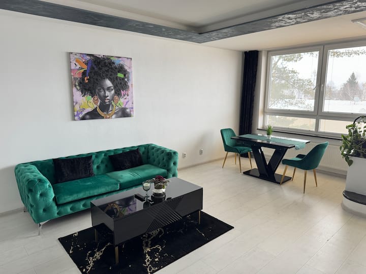 Priestranný Moderný Apartmán | Priamo Na Námestí - Poprad