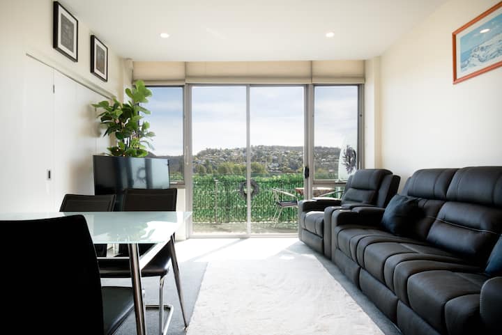 Cbd Apartment - Walk To Shops & Attractions - Launceston
