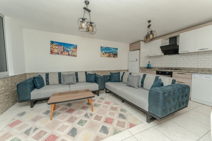 Konyaaltı Garden Floor With Swimming Pool 1+1 - Adalia