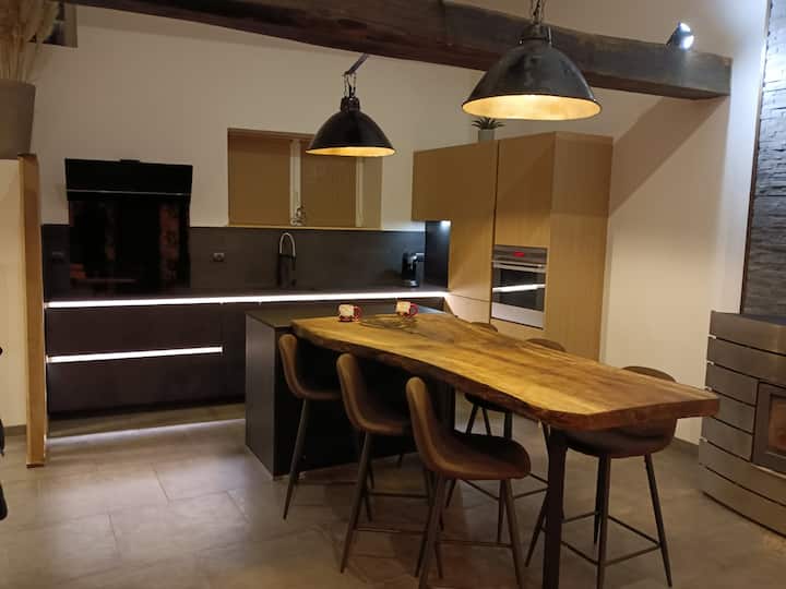 Le Airbnbiche Loft 
Sympas Chaleureux - Charmes