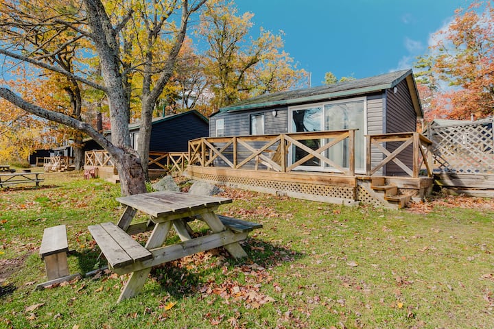 Cozy Lakeview Studio Cottage In Muskoka #8 - Gravenhurst