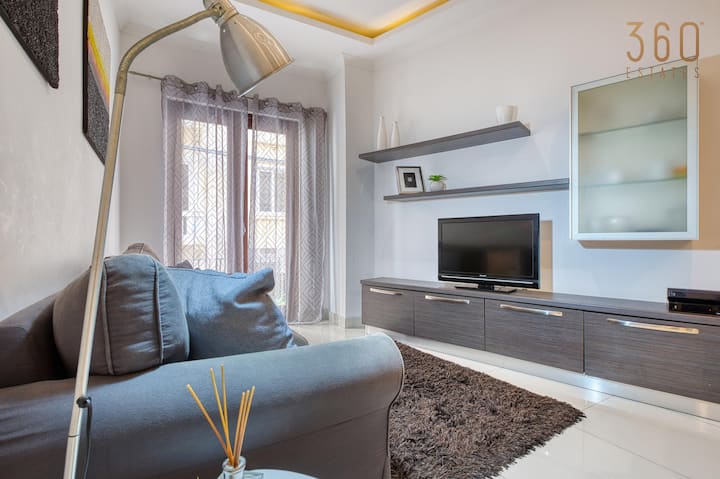 Cosy 2br Home With Balcony In The Heart Of Sliema! - Valletta