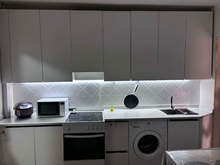 Modern Studio With City View & Fast Wi-fi - Mongolia