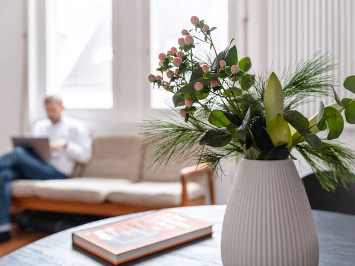 Charmante Designaltbauwohnung In Stuttgart Süd - Stuttgart