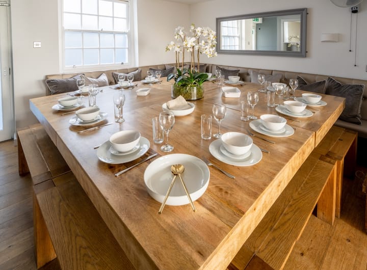 Central Stylish Townhouse By The Beach Sleeps 16 - Brighton