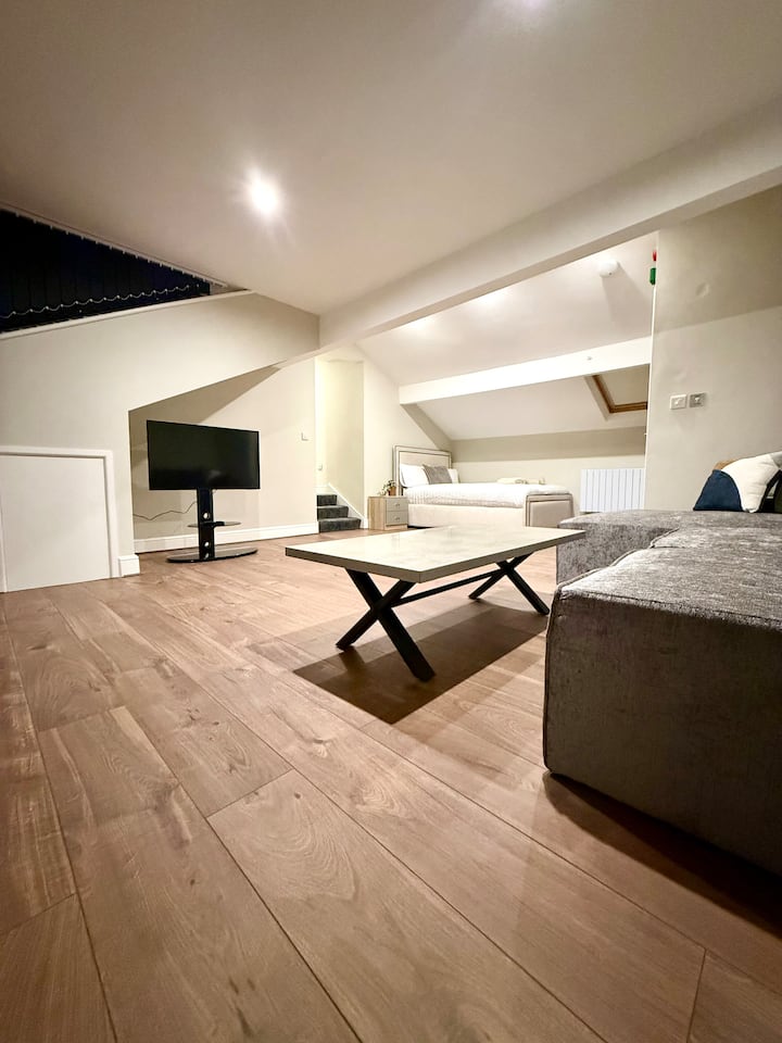 Devonshire House | Top-floor Flat - Ilkley