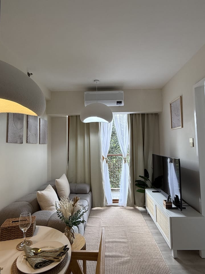 1br Japandi-style Condo In Qc | Levant Home - San Mateo