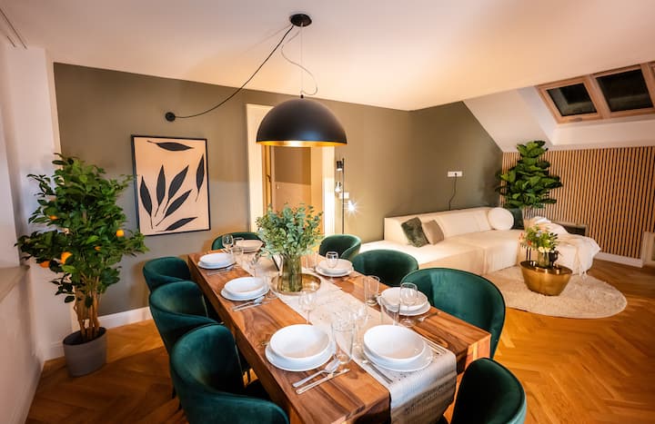 6br+3bath Soho Suites Old Town | Ac & Ps5 | #C402 - Praga