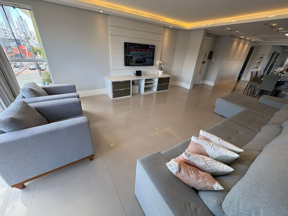 High Standard Apartment, 2 Parking Spaces in Downtown BC - Flats for ...