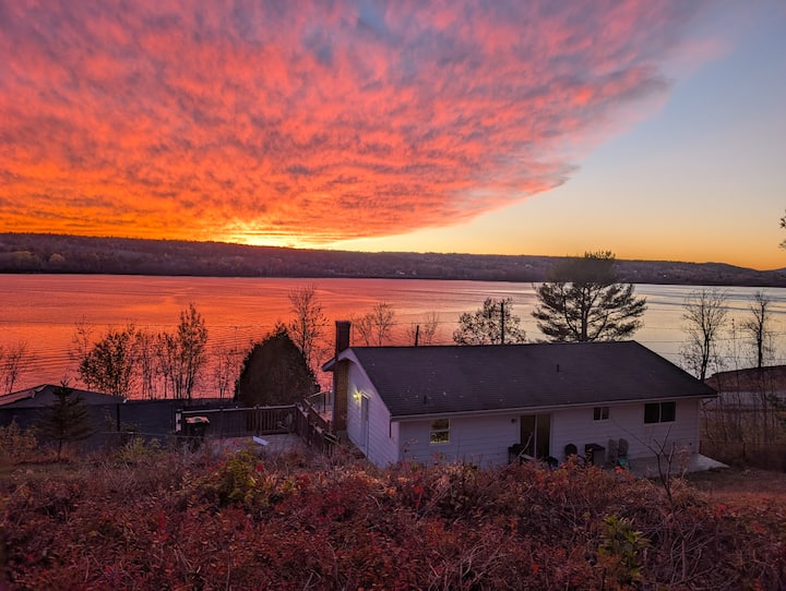Grand Bay Riverside Suite - Saint John